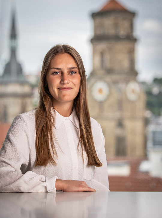 Dr. Nina Balta | Quinn Emanuel Urquhart & Sullivan, LLP